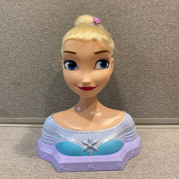 Disney | Toys | Disney Elsa Styling Head | Poshmark